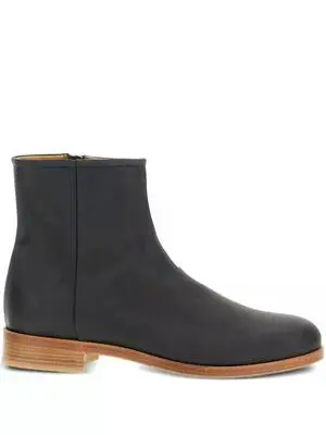 COMMON PROJECTS Zip-detail Leather Boots