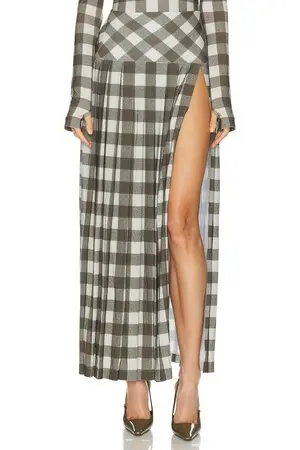 Women's long pleated skirts