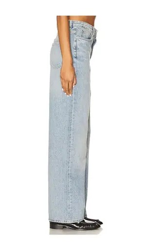 SAMSOE SAMSOE Sashelly Jeans In Light Wash - Blue