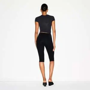 SKIMS The Essential Collection High Waisted Capri - Obsidian