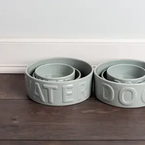 PARK LIFE DESIGNS Ceramic Pet Bowl With Embossed Detailing