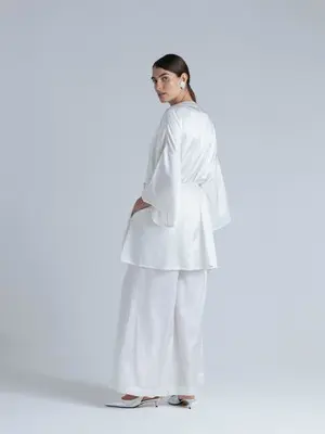 ALAS Silk 3/4 Sleeve Dressing Gown - Milk White