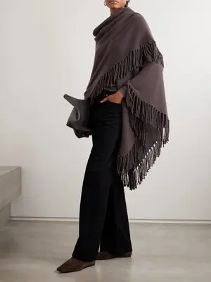 Arch4 Fringed Cashmere Wrap