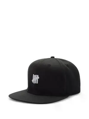 UNDEFEATED Icon Strapback Cap - Black
