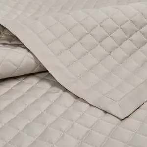 AMALIA HOME COLLECTION Vita Quilted Sateen Bedspread, Queen