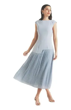 SIX STORIES Pleated Cap Sleeve Maxi Dress
