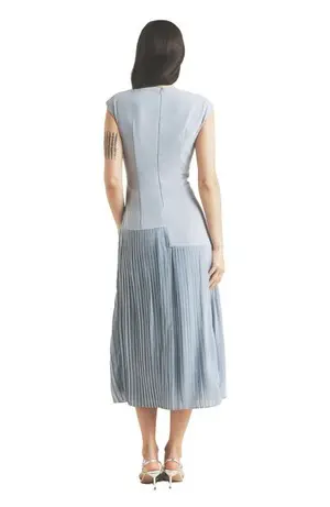 SIX STORIES Pleated Cap Sleeve Maxi Dress