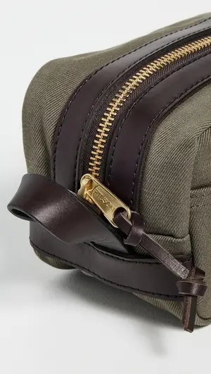 Filson Rugged Twill Travel Kit