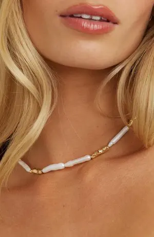 UNTAMED PETALS Miley Baroque Pearl Necklace