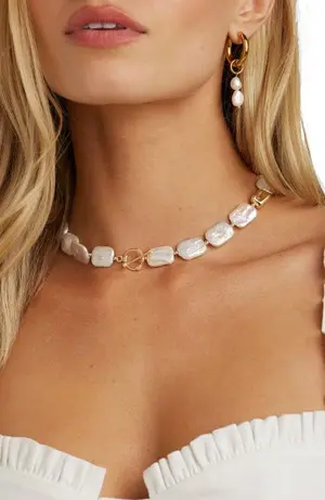 UNTAMED PETALS Kourt Pearl Necklace