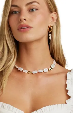 UNTAMED PETALS Kourt Pearl Necklace