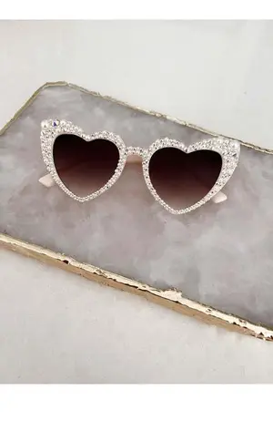 UNTAMED PETALS First Kiss Sunglasses