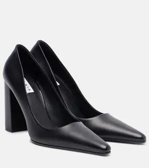 Alaïa Pointy Leather Pumps - Black