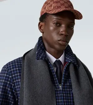Gucci Gg Fringed Cashmere Scarf - Grey