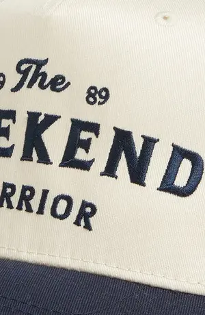FRIDAY FEELIN’ Weekend Warrior Snapback Hat