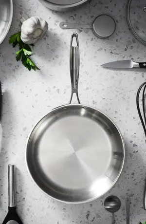 CUISINE::PRO® Iconix™ 9.5" Frypan