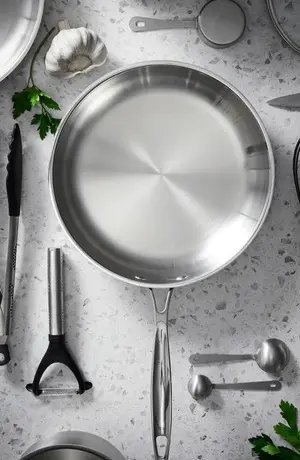 CUISINE::PRO® Iconix™ 10" Frypan