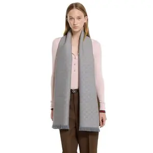 Gucci Gg Wool Scarf - Grey