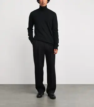 THE ROW Bjorn Cashmere Rollneck Sweater - Black