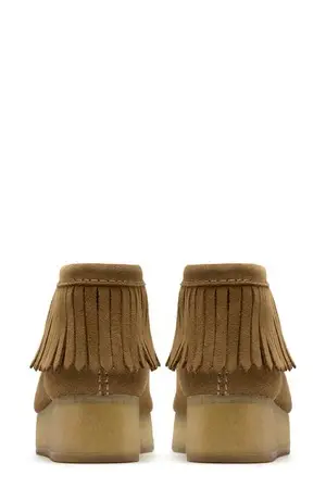 Clarks Fringe Wallabee Chukka
