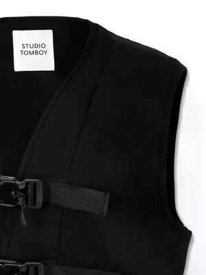 STUDIO TOMBOY Buckle-fastening Patch-pocket Vest