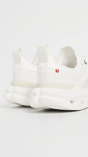 On Cloudpulse Next Sneakers - White/ice