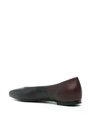 LORENA PAGGI Two-tone Pointed-toe Flats