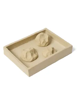 TENUA Ceramic Tray With Stones - Beige