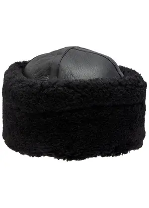 TOTÊME Shearling Hat - Black