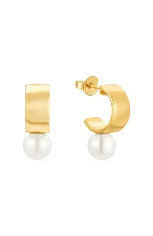 UNTAMED PETALS Leah Pearl Hoop Earrings - Gold