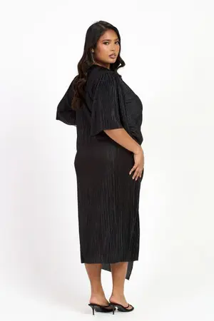 FASHION-SZN CURVE Ruched Side Flutter Sleeve Midi Dress - Black