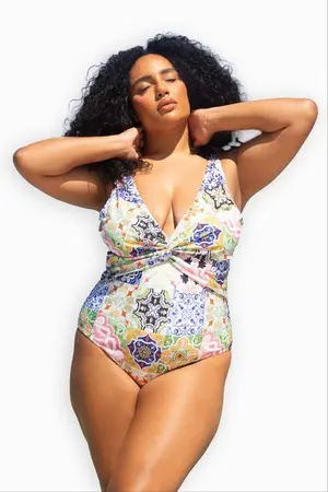 FASHION-SZN CURVE Twist Front One Piece Swimsuit - Multi