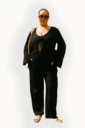 FASHION-SZN CURVE Crochet Tie-front Resort Top - Black