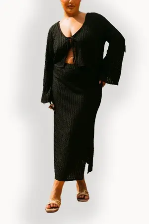 FASHION-SZN CURVE Crochet Tie-front Resort Top - Black