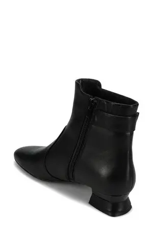 Vaneli Pierot Bootie - Black
