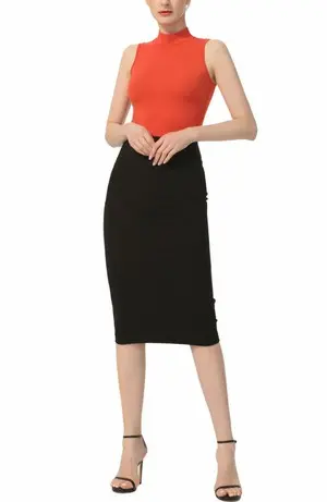 KIMI + KAI Exposed Back Zip Pencil Skirt