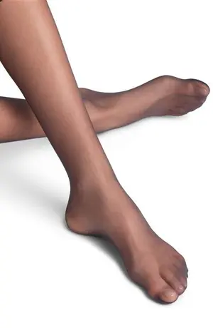 Falke Pure Matte 20 Denier Knee Highs - Black