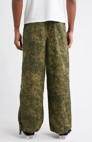 BDG URBAN OUTFITTERS Pixelated Camouflage Pants