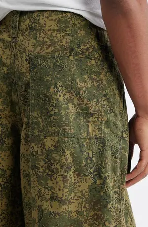 BDG URBAN OUTFITTERS Pixelated Camouflage Pants