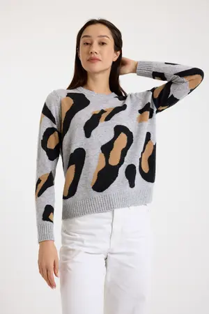 BRODIE CASHMERE Abstract Leopard Print Cashmere Crew Neck Sweater