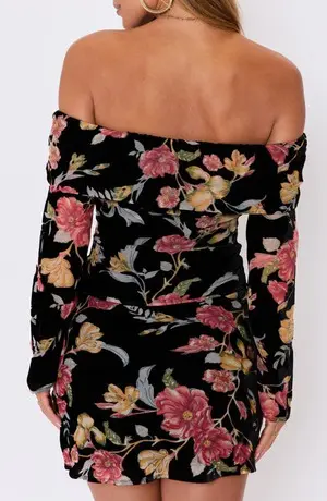 VICI Floral Off-the-shoulder Top