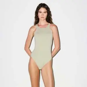 SKIMS Soft Smoothing Seamless Padded Bodysuit
