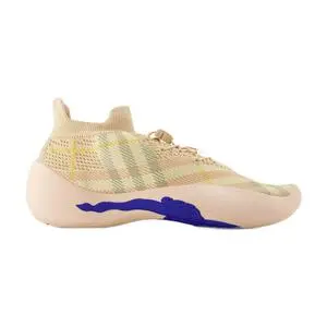 Burberry Neptune Sneakers - Pink