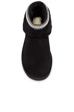 UGG Classic Ultra Mini Maxi Curly Boots - Black