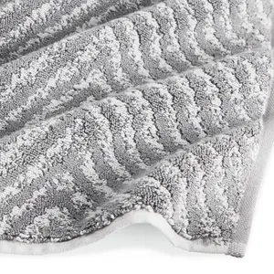 HUDSON PARK COLLECTION Palermo Chevon Bath Mat