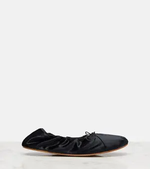 THE ROW Round Velvet Ballet Flats - Black