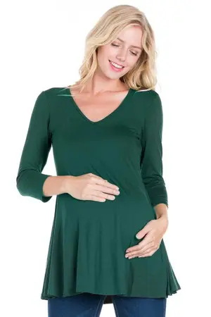 24SEVEN COMFORT APPAREL Three Quarter Sleeve V-neck Maternity Tunic Top - Forest