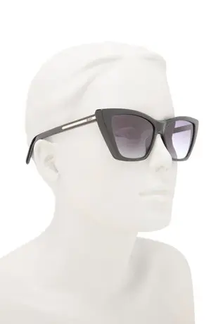 Quay Cat Eye Sunglasses - Black/smoke