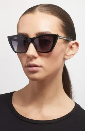 Quay Cat Eye Sunglasses - Black/smoke