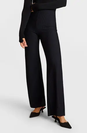 Commando Slim Fit Pants For Women